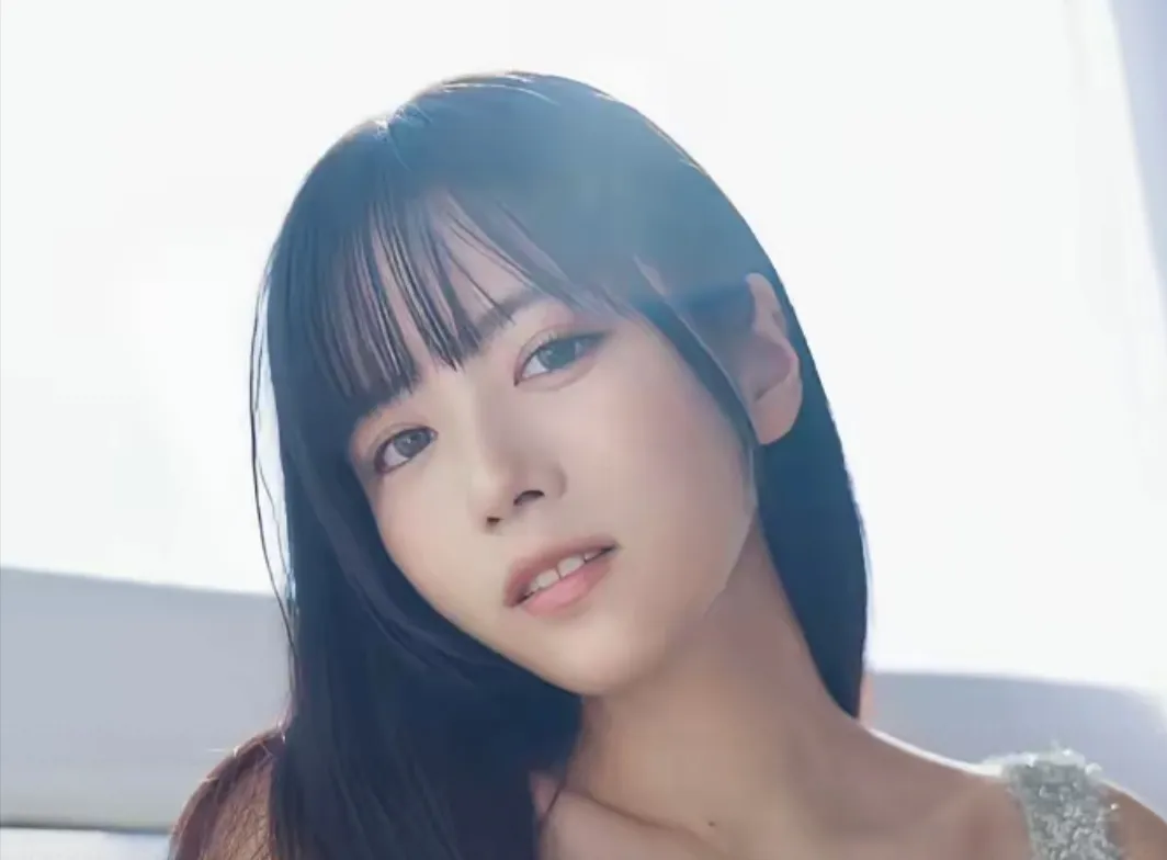 日本写真偶像东云海最新写真集释出 展现火辣身材 - YouxiLab